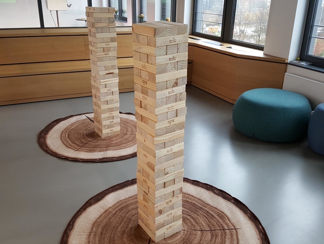 Jenga XXXL Balance Tower