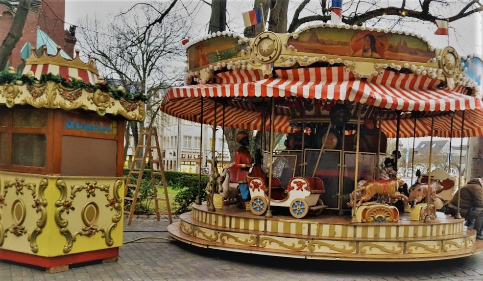 Nostalgie Karussell 36 Plätze Menagerie XL